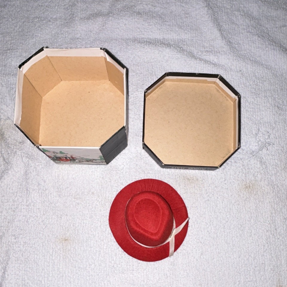 Adam Vintage Hat Box with Red Hat, Black Beige Accents | eBay