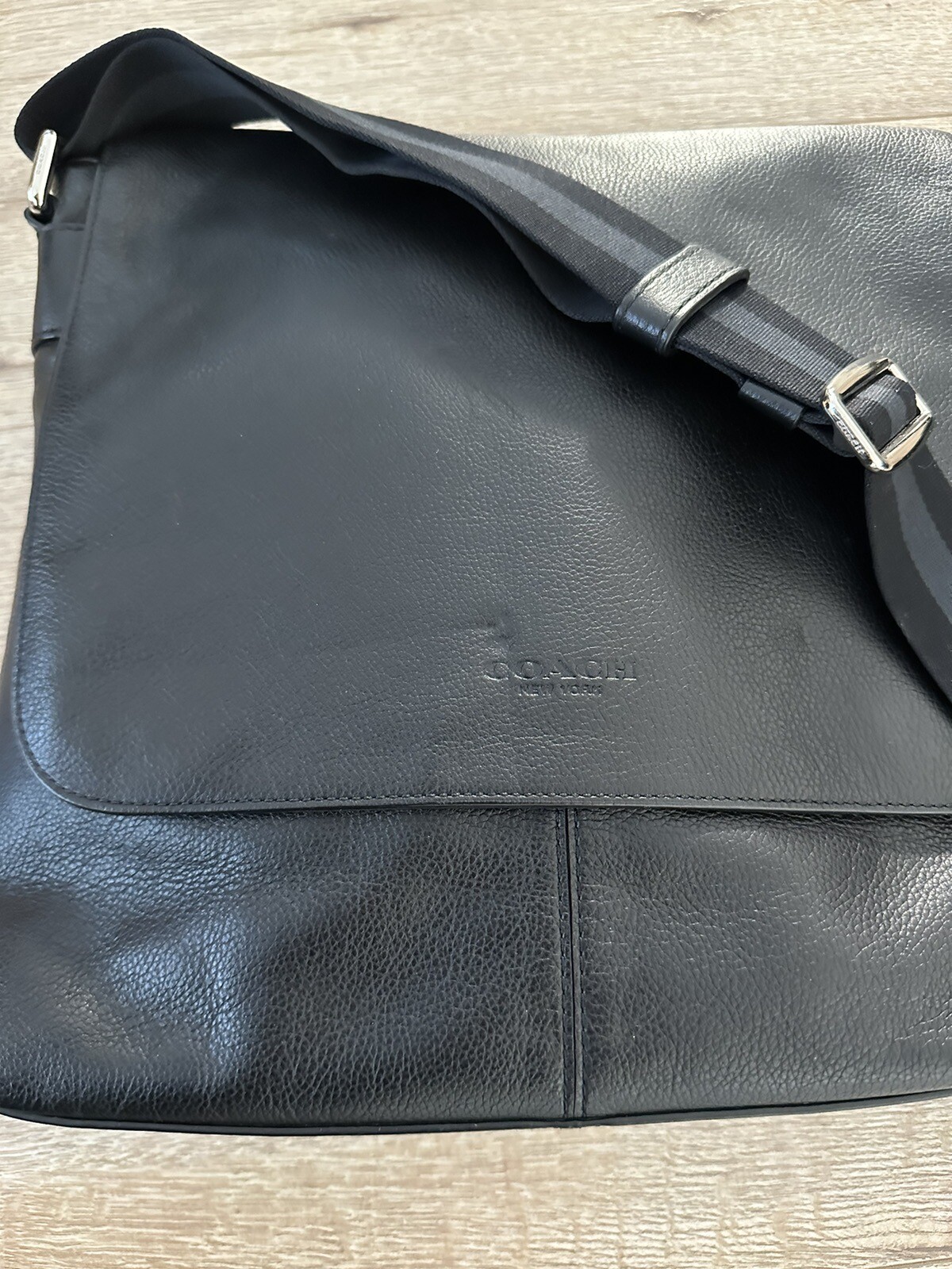 Coach Heritage Mens Messenger Bag - Black Leather - Gem
