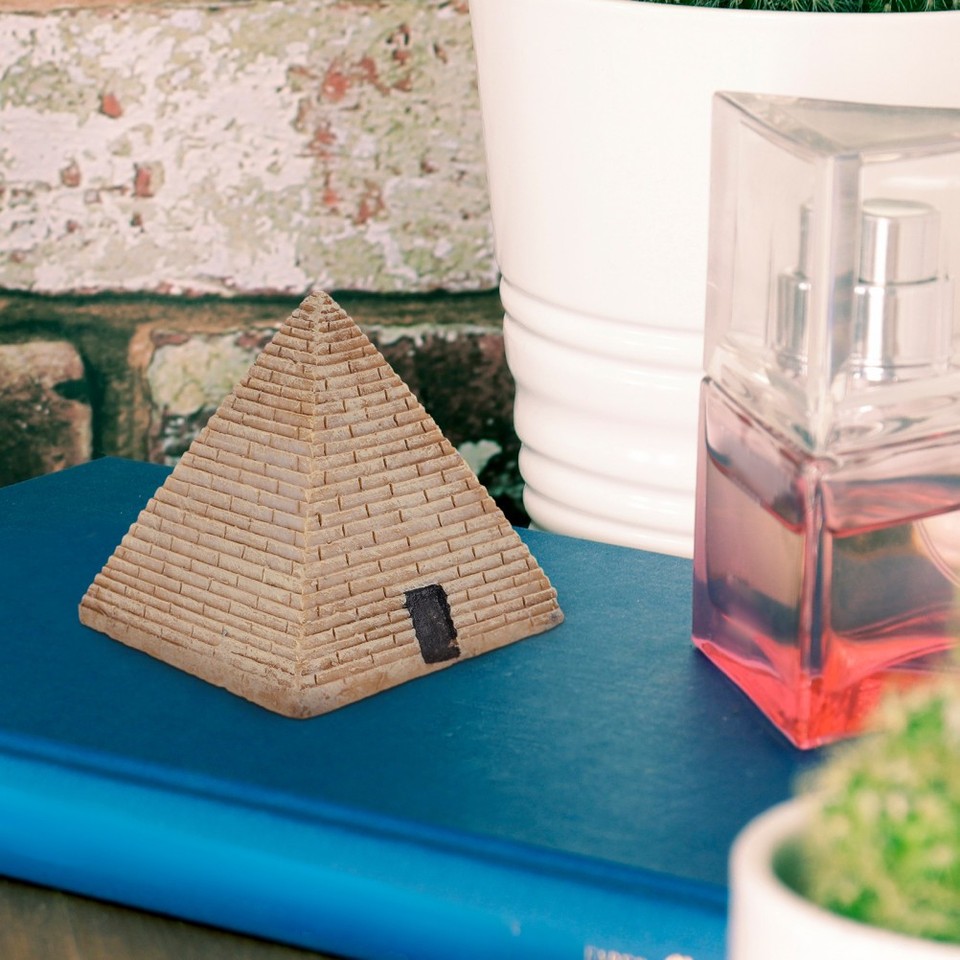 2pcs Decorative Pyramid Creative Divination Ornament Home Furnishing ...