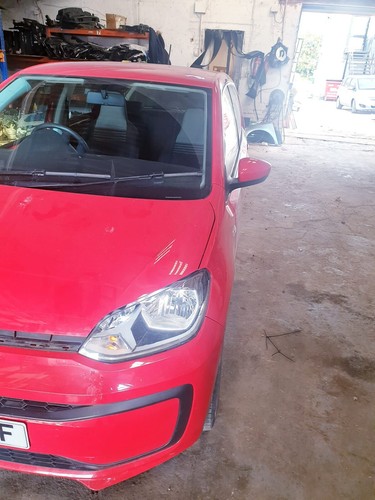 Breaking VW UP MK1 3 Door Red 5 Speed CHYA 1.0 Petrol Wheel Nut Only ...