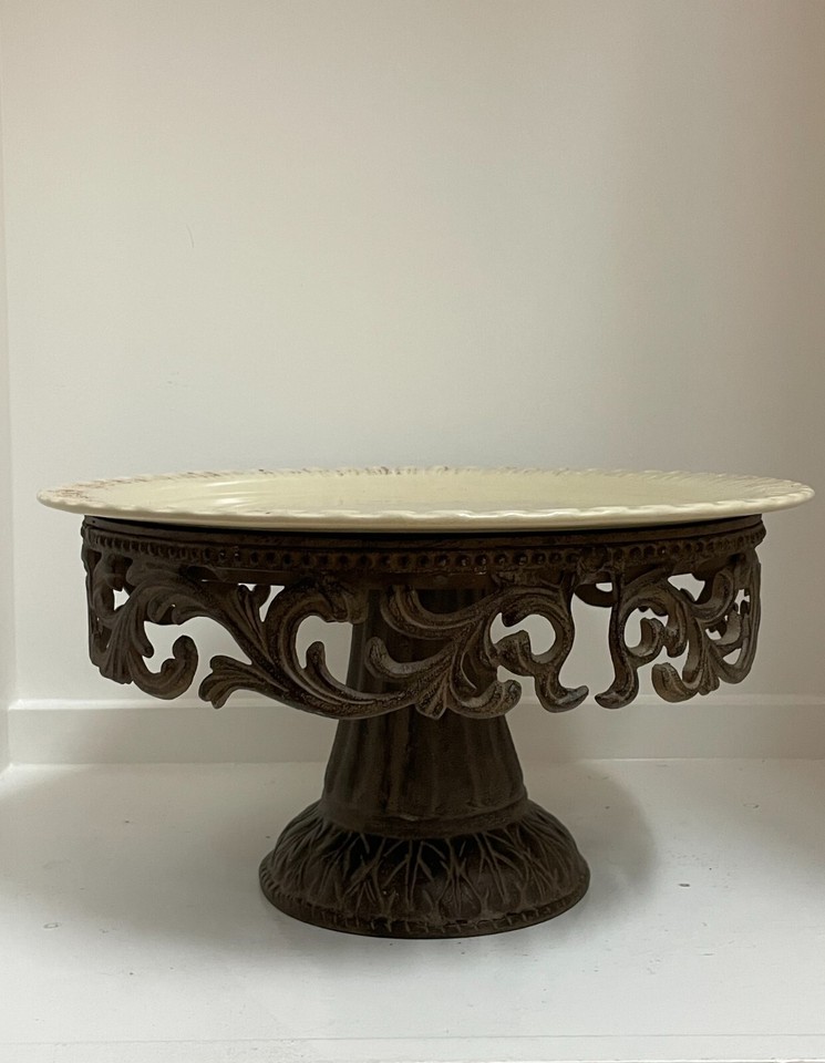 Gracious Goods GG Collection Acanthus Glass Domed Cake Platter On Metal ...