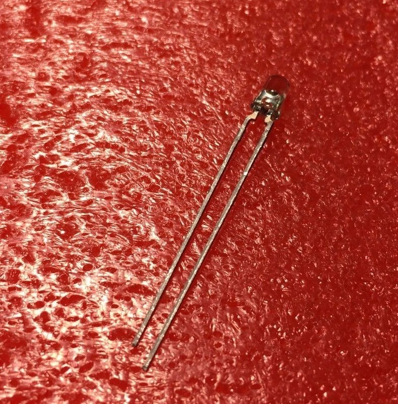 100 Pcs 3mm Green Clear LED Through Hole Diffused 565nm 80mcd | eBay