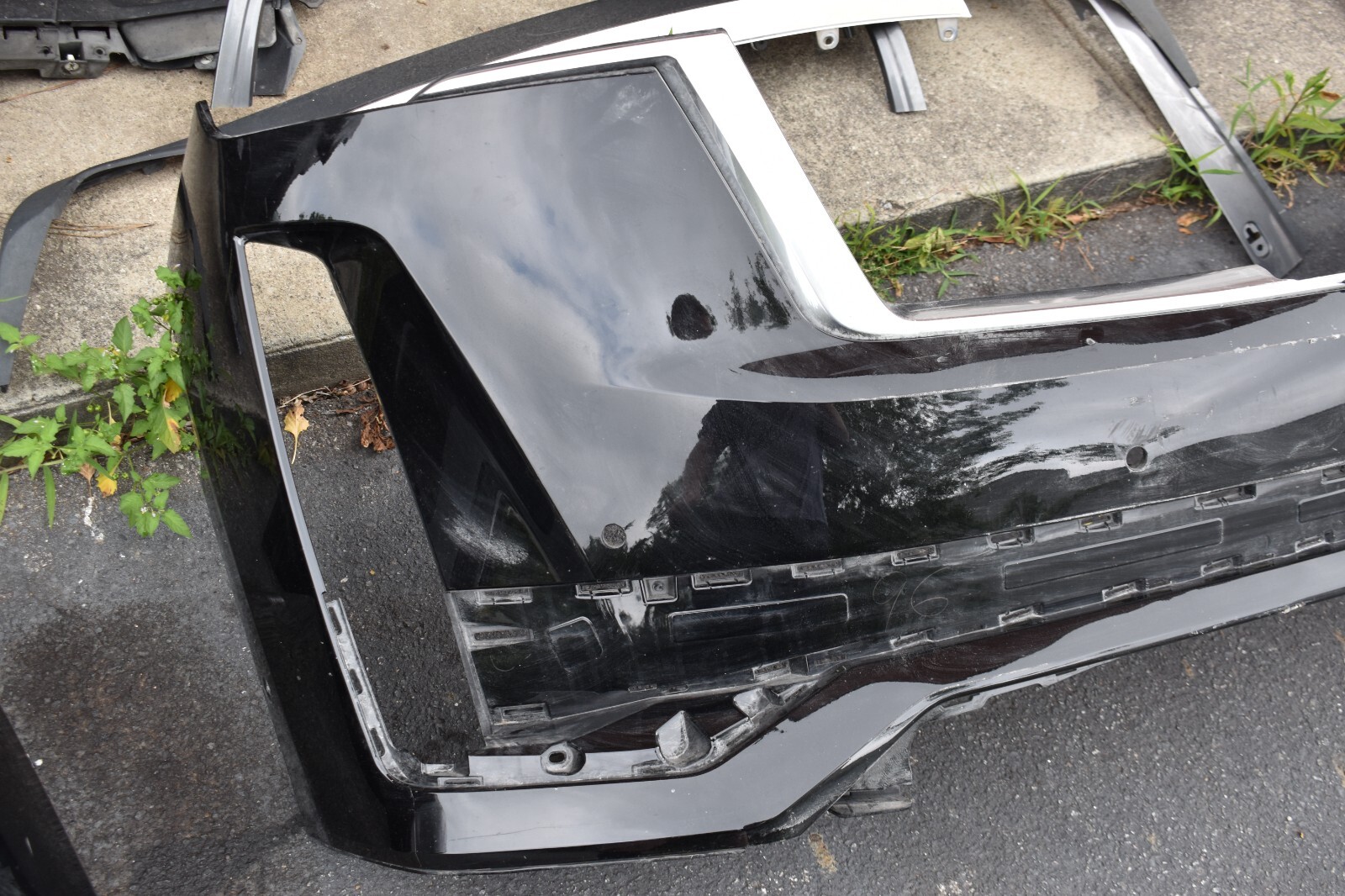 CADILAC ESCALADE FRONT BUMPER FACTORY OEM 2021-2022 | eBay