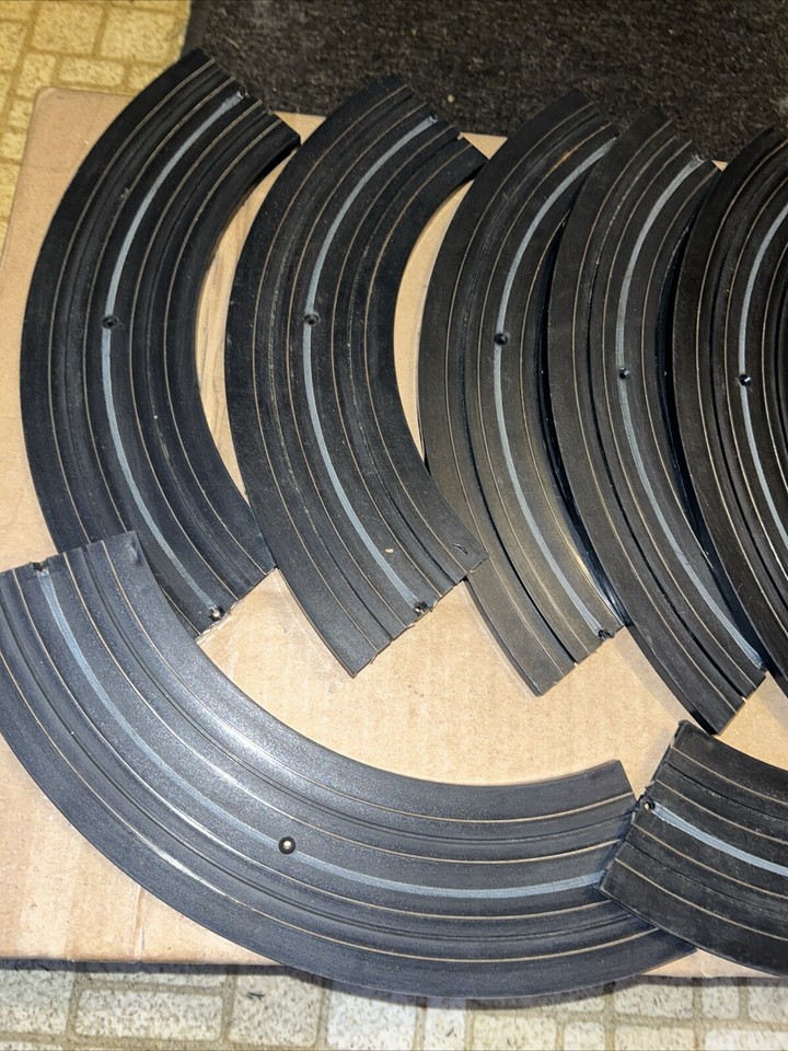 1970's 9 Pieces Aurora Model Motoring HO Curved Track 9" -1/4 Section ...