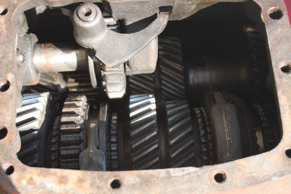 4 Speed, 833 Transmission, adapted for a Chevy Motor, Gasser, Hot Rod ...