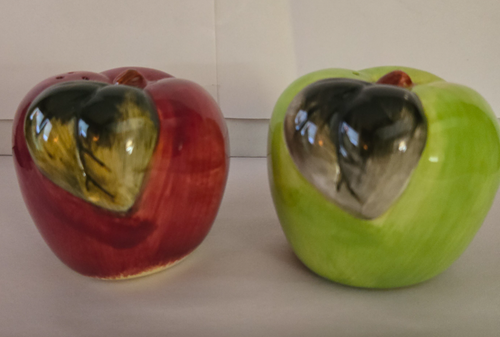 Apple Salt & Pepper Shakers Red & Green by Block Gear | eBay