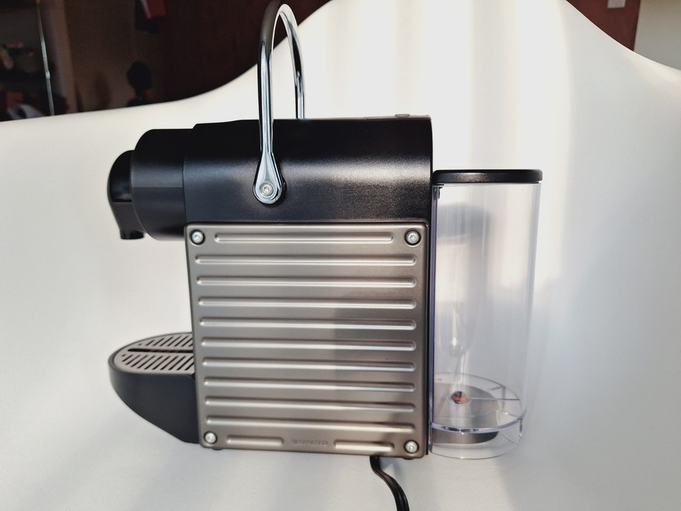Nespresso Pixie C60 Coffee Maker – FZPY