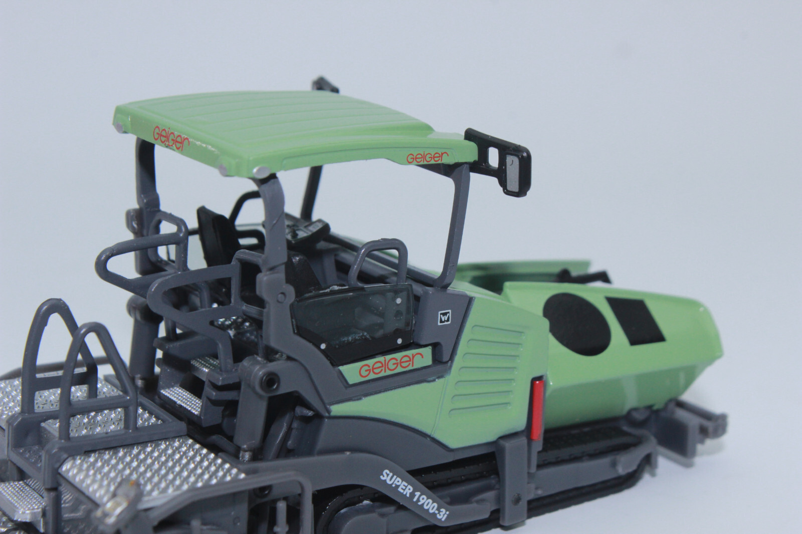 !! SALE !! Herpa 948180 Vögele Deckenfertiger 1900-3i Geiger Fertiger ...