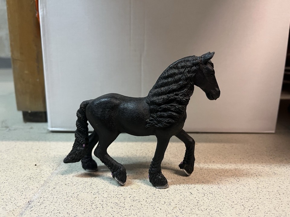 Schleich Horses Set of 4 || 2 Mares || 2 Stallions | eBay