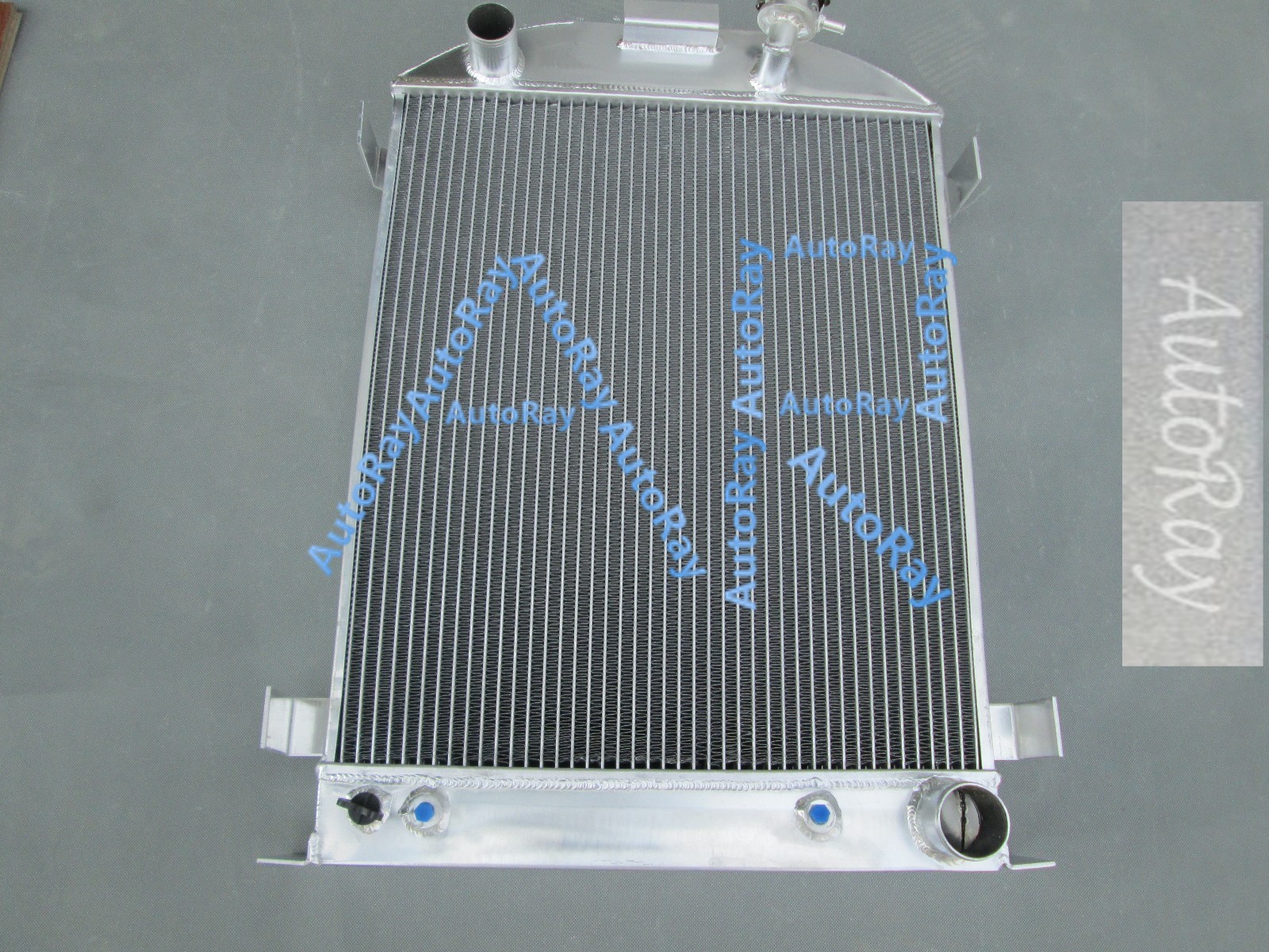 FORD HI-BOY RADIATOR GRILL SHELLS CHEVY ENGINE 1932 32 3ROW 650mm ...