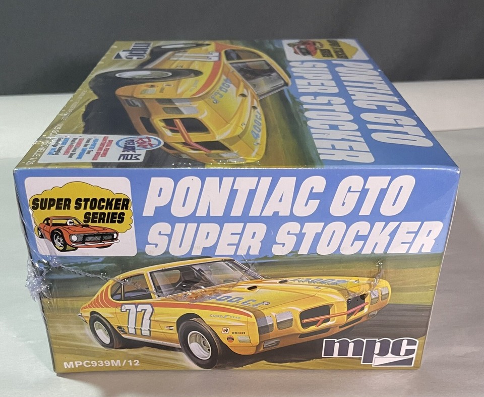 MPC - 1970 Pontiac GTO "Super Stocker" 1/25 Scale Model Kit Factory ...