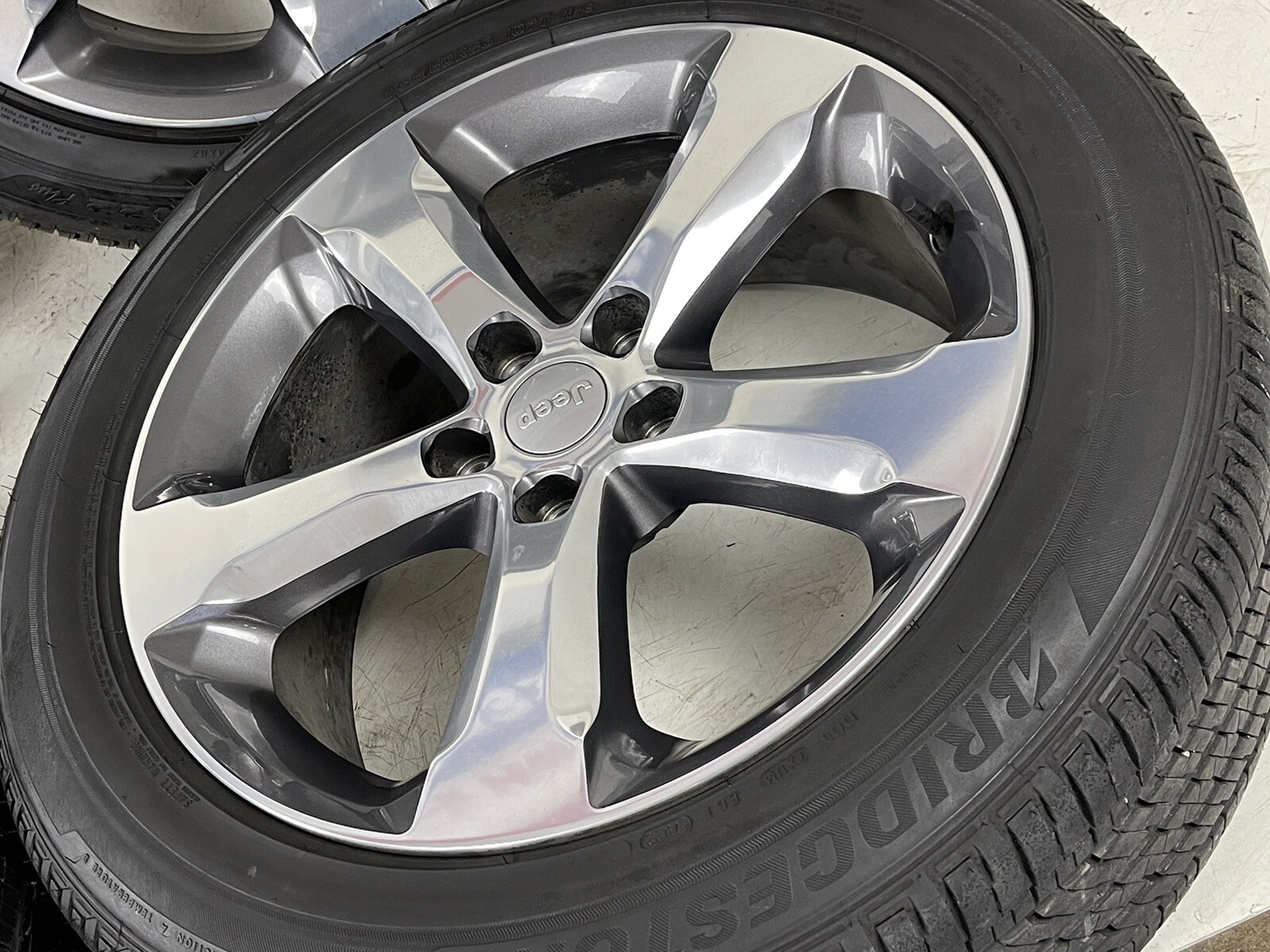 20" Jeep Grand Cherokee L Overland 2021 2022 Durango OEM wheels rims ...