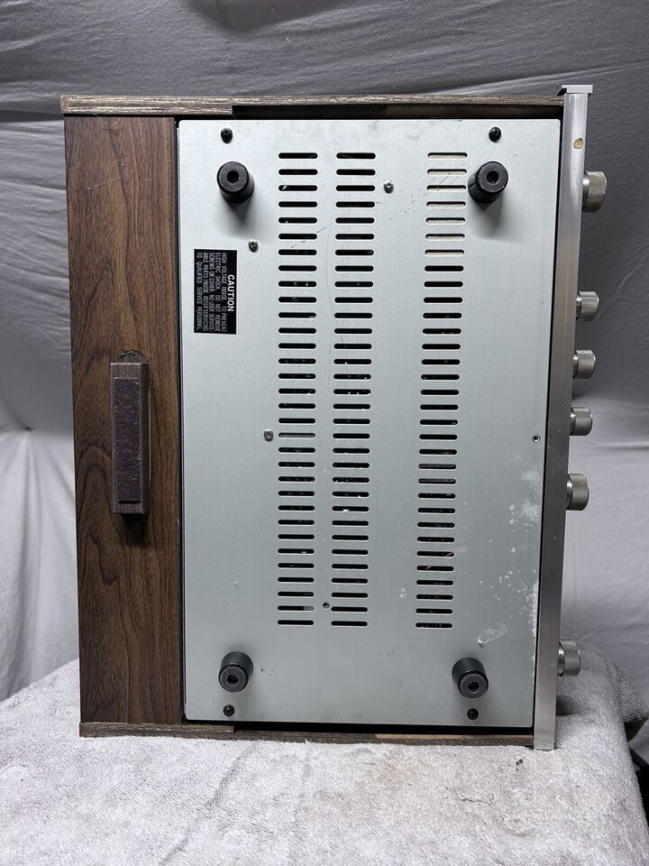 Sansui 1010 Stereo Receiver. Powers Up. Bad Output Module. Good ...