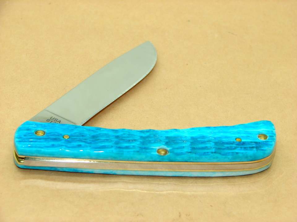CASE XX USA,2024, 6137 SOD BUSTER KNIFE, SUPER PRETTY SKY BLUE BONE ...