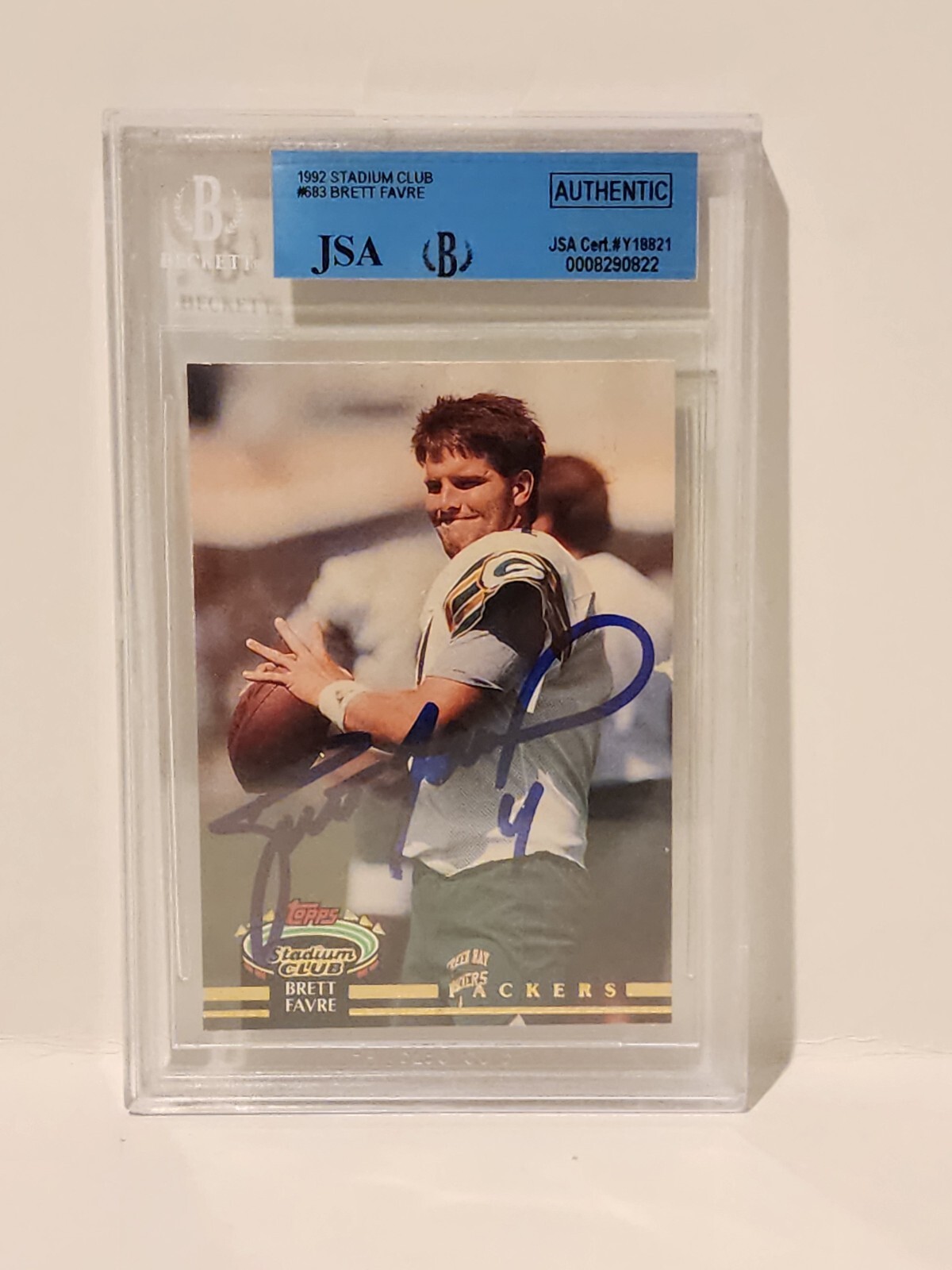 Brett Favre | Autographed Football Memorabilia & NFL Merchandise