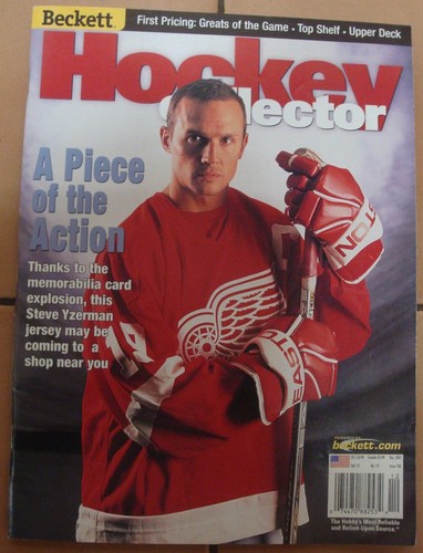 BECKETT HOCKEY COLLECTOR MAGAZINE DECEMBER 2001 STEVE YZERMAN HOF | eBay