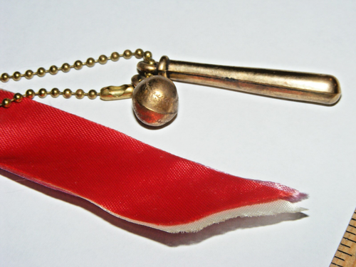 Vtg Washington Nationals 1 1/4" Crossed Bat Ribbon Pin w/ Baseball ...