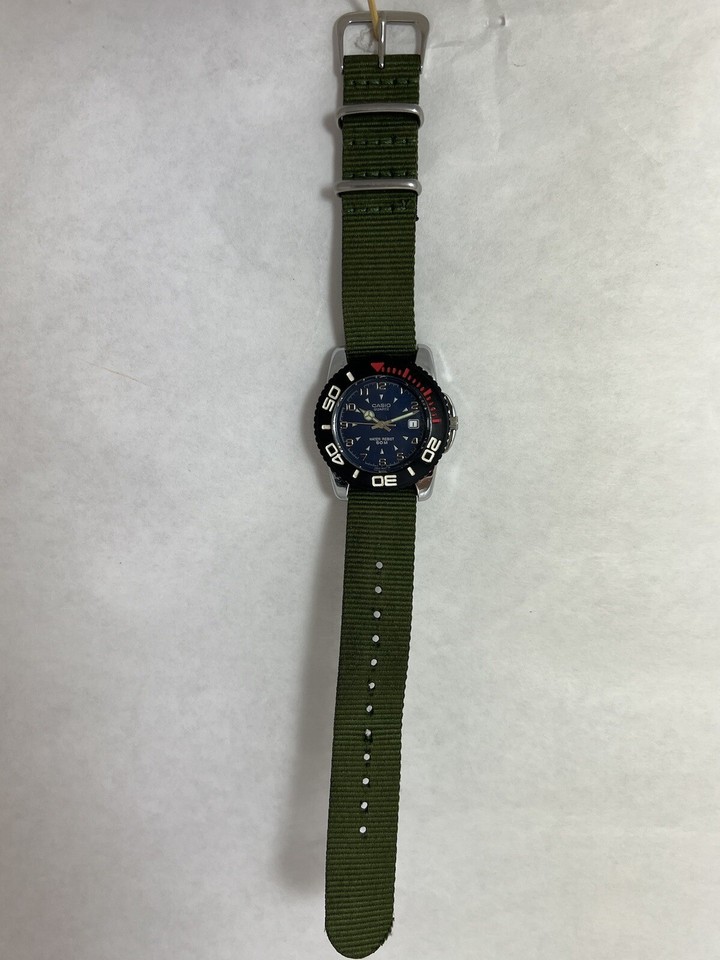 Vintage Casio Black & Red Bezel 50M Diver Date Watch (1342) MTP-3002 ...