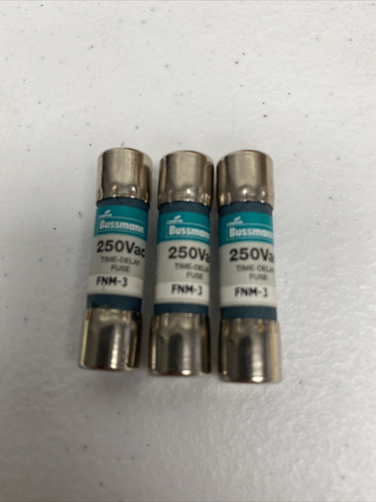 LOT OF 3 - ORIGINAL Bussmann FNM-3 FNM3 FNM 3A 250Vac TIME DELAY FUSE ...