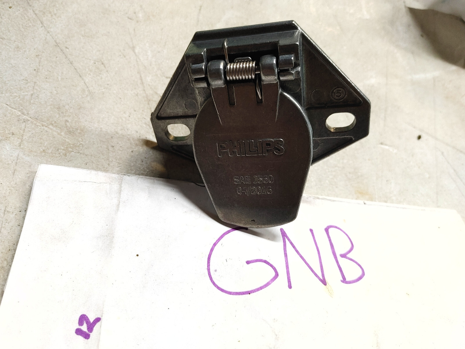 Phillips 15-720 Zinc Die-Cast Wire Insertion Socket 7-Way SAE J560 (GNB ...