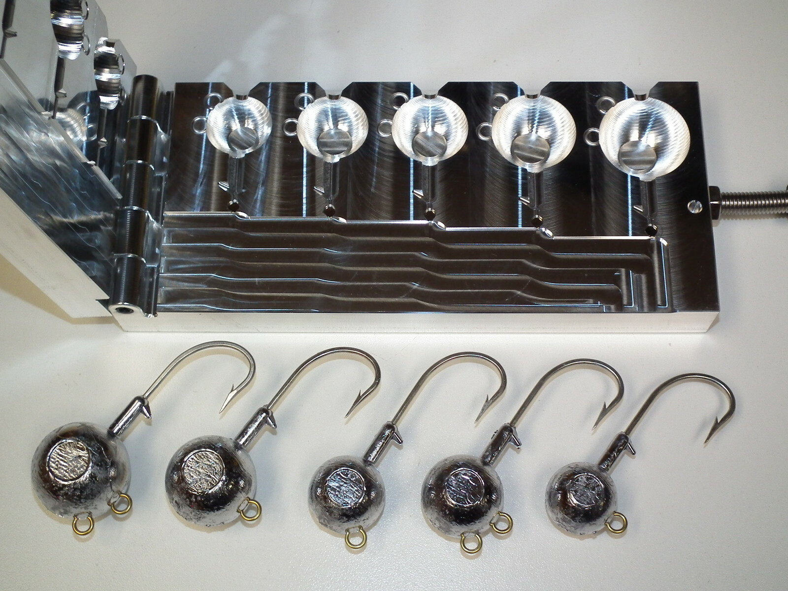 Saltwater Cbal Barbed Jig mold 4,5,6,8,10oz CNC Aluminum Flounder Fluke ...