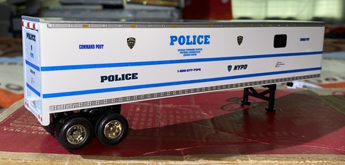 Kitbash 1/64 Freightliner Mobile Command Post NYPD NEW YORK POLICE ...
