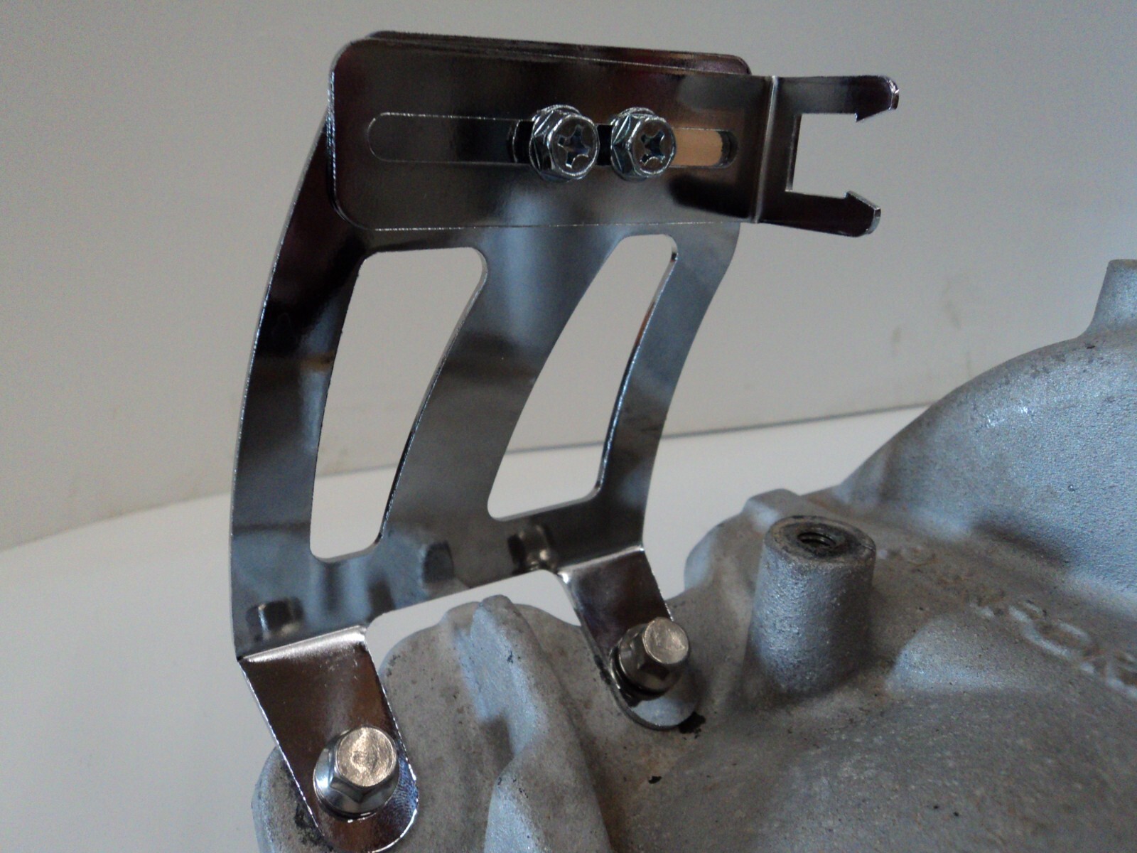 SBC Chrome Intake Mount Throttle Cable Bracket Auto / Manual Trans SBC ...