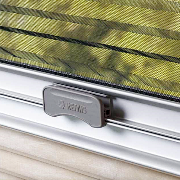 Remis Caravan Roof Light & Window Blind Flyscreen Closing Clip ...