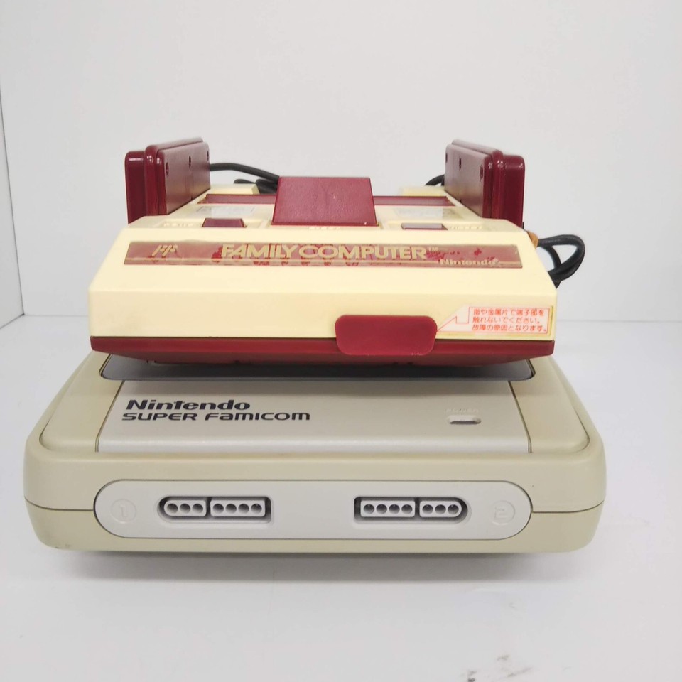 Nintendo Famicom console w/ super Mario Super Famicom Console w/ Super ...