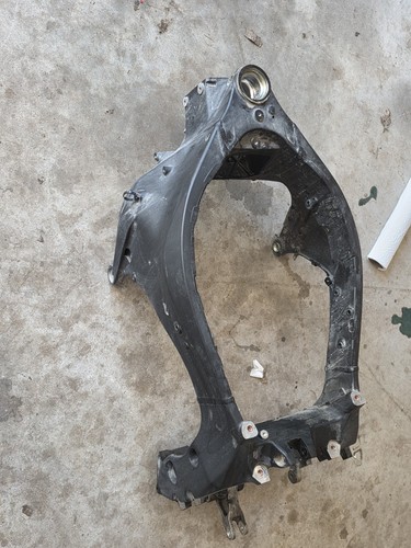 2020 - 2024 2022 YAMAHA YZF R1 MAIN FRAME CHASSIS Nice Cond #clear# | eBay