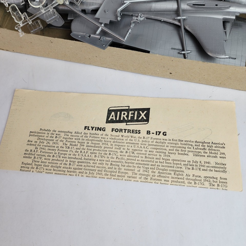 RARE Airfix Model Aircraft Kit 1/72 BOEING B17G FLYING FORTRESS Unmade ...