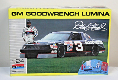 Monogram 1:24 Dale Earnhardt Sr GM Goodwrench Chevy Lumina Model Kit ...
