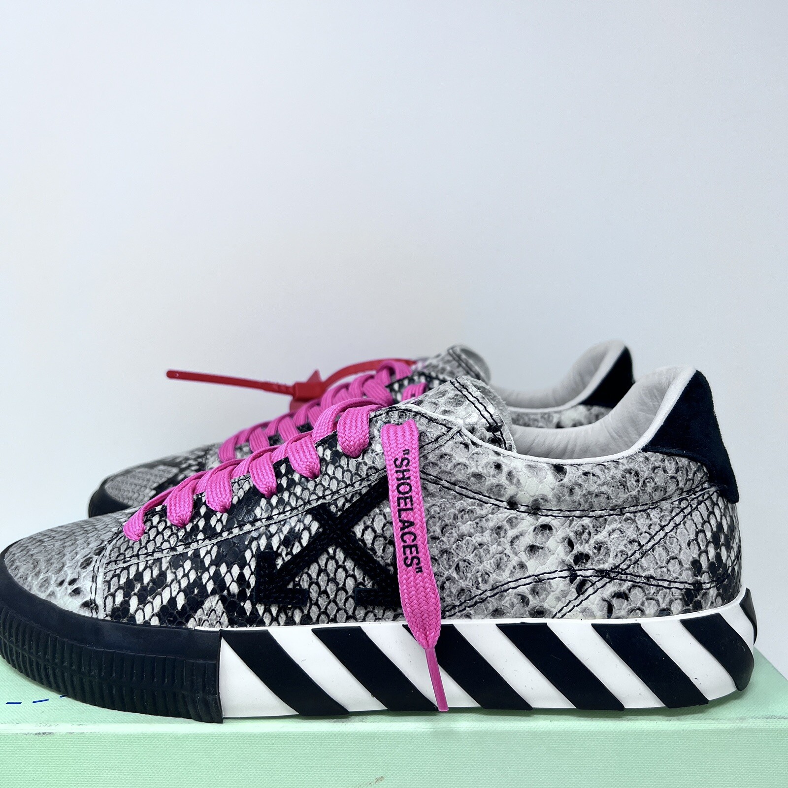 Off-White Low Vulcanized Snake Print Women's Sneakers Size 12 US / 42 ...