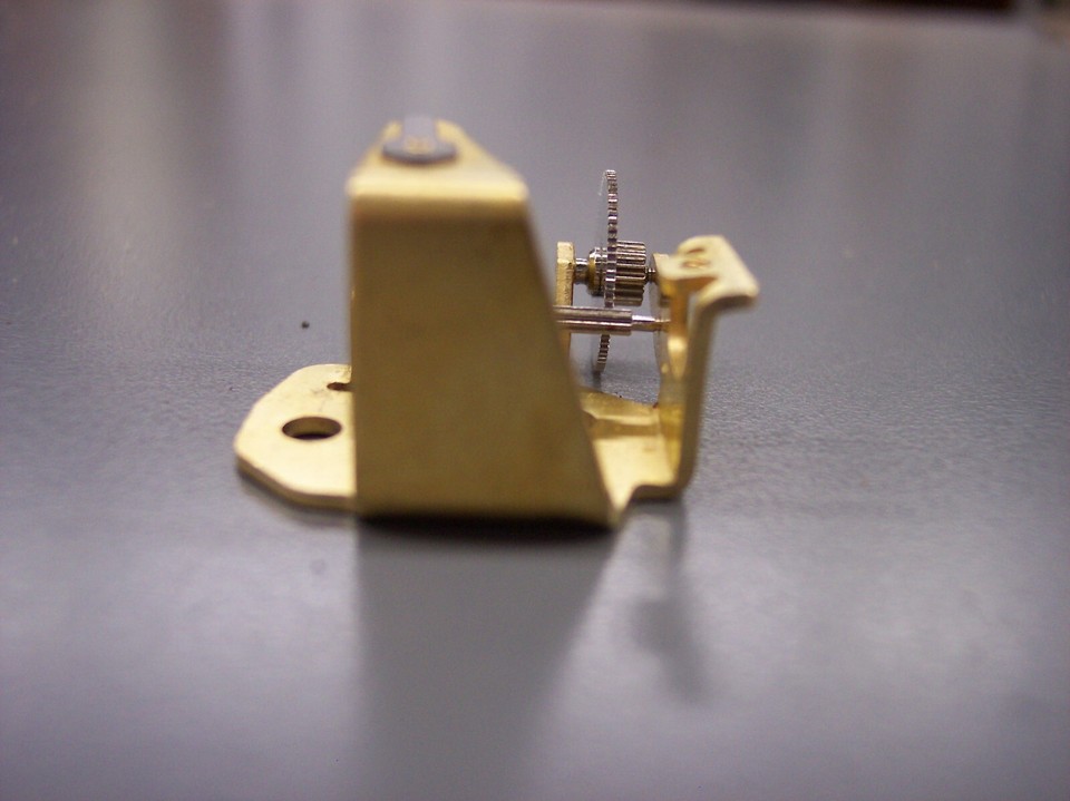 CUCKOO CLOCK MUSIC BOX GOVERNOR GEARS 22 - parts repair musical ...