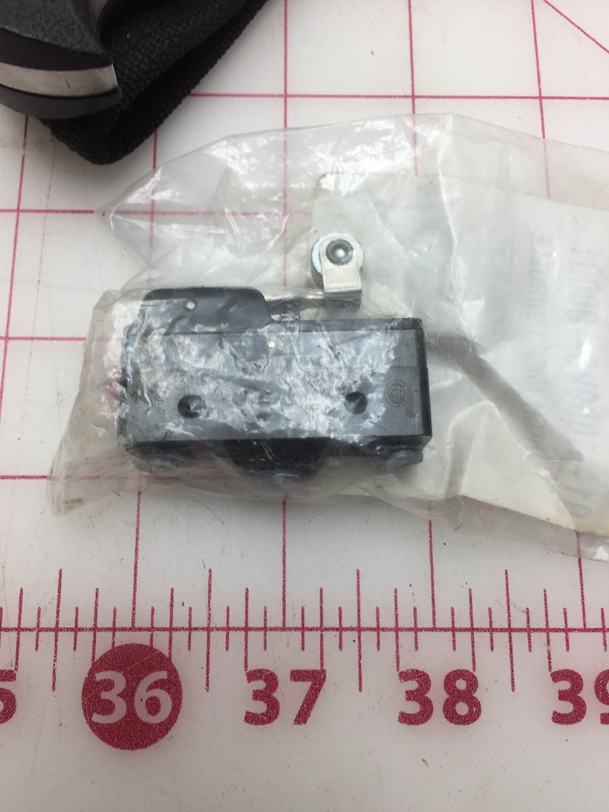 Baxter 01-1000V6-00001 Micro Switch w/ Roller New!! Free Shipping | eBay