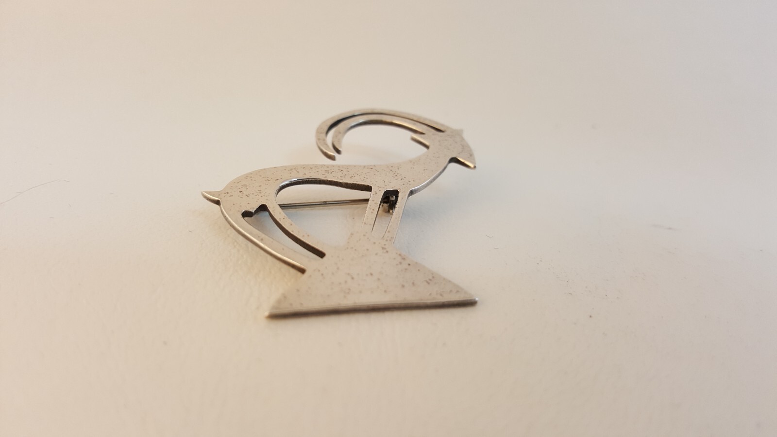 Vintage modernist stylized ram goat brooch pin Forbes… - Gem