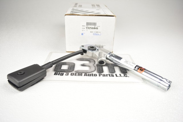 GM OEM Front Seat Belt-buckle Tensioner Left 19256046 for sale online ...