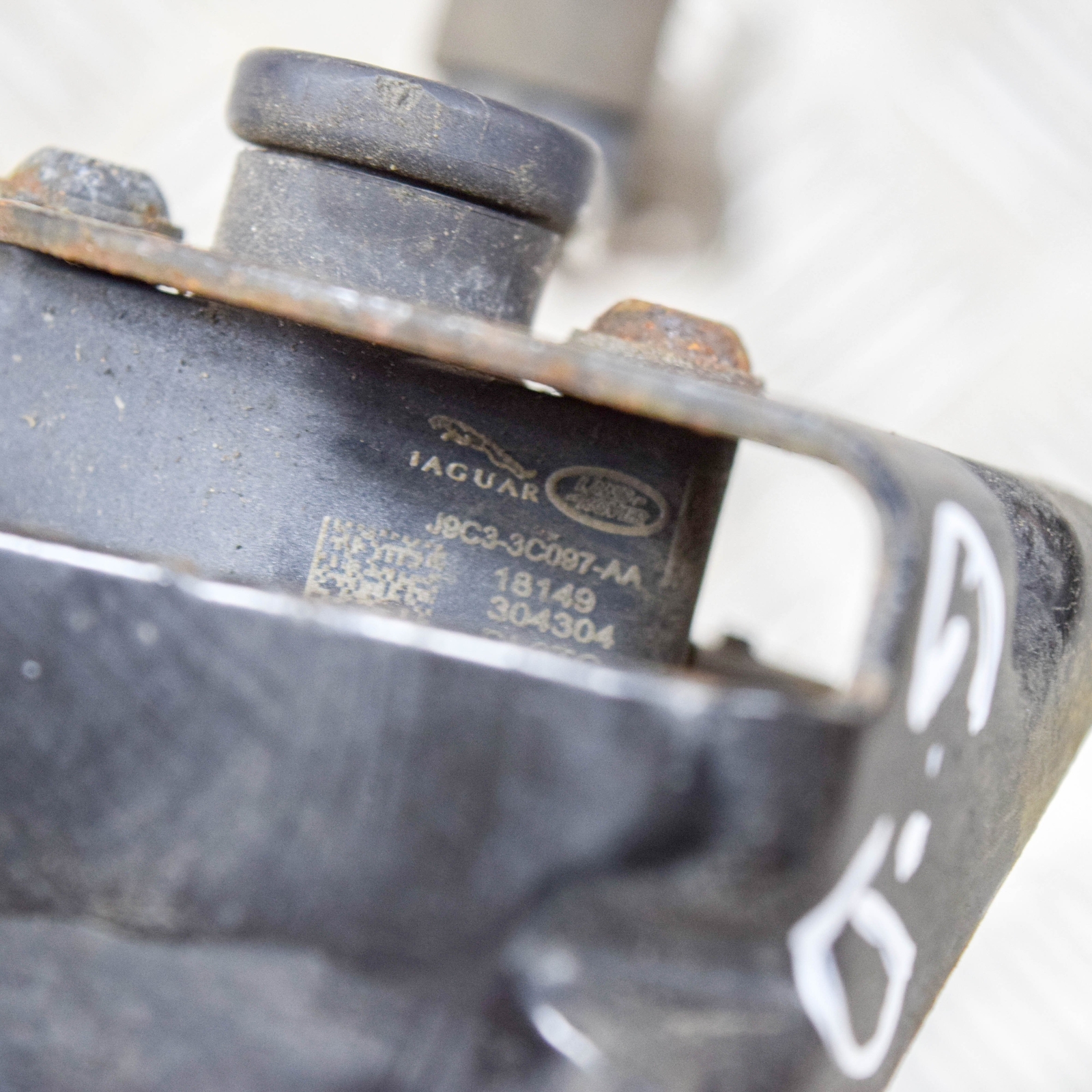 JAGUAR E-PACE X540 Rear Right Height Level Sensor J9C3-3C097-AA 2.0D ...