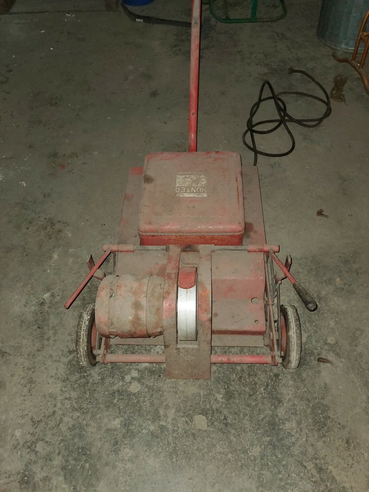 Hunter Engineering Vintage Wheel Balancer On Vehicle | eBay