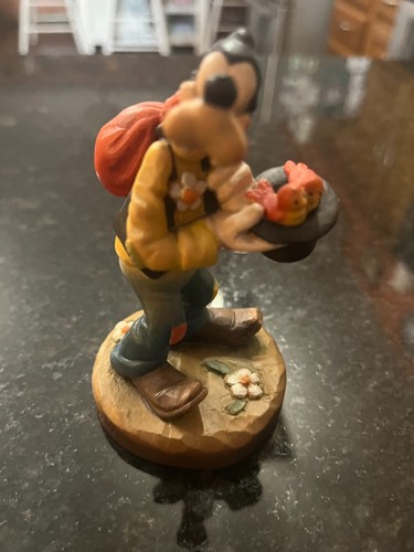 ANRI DISNEY | GOOFY WOOD HOBO FIGURINE 4" ITALY RARE HAND CARVED | eBay