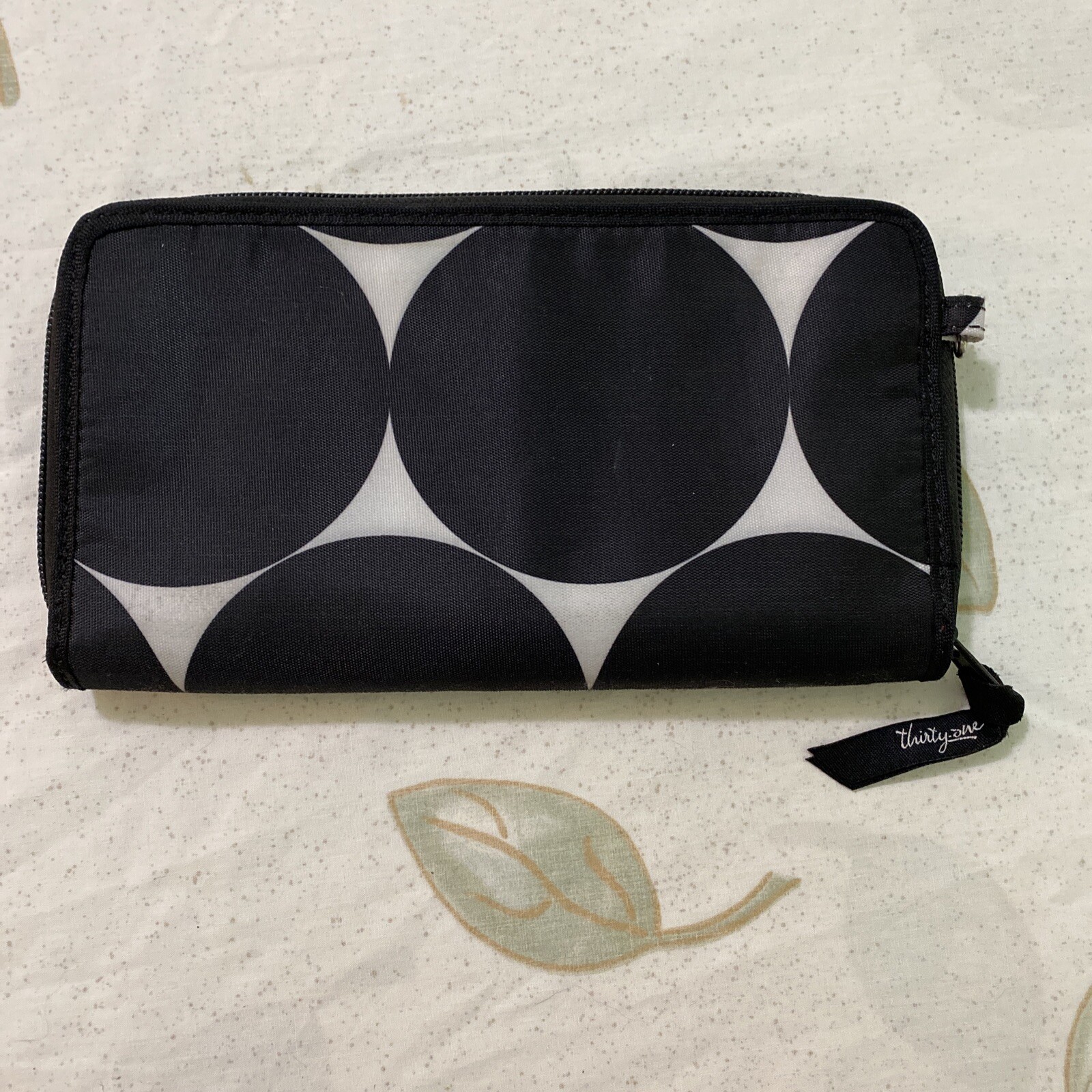 Thirty One Zip Around Wallet Coupon Organizer Black & White Wallet | eBay