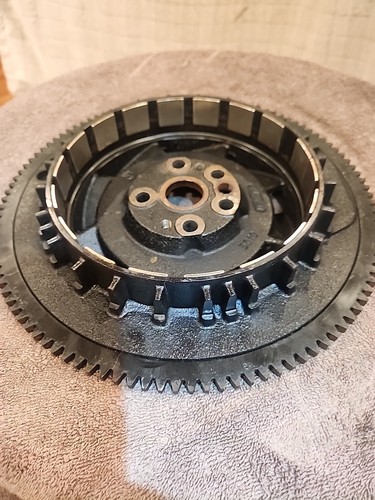 Like New Flywheel 115hp Evinrude ETEC 537013 5007967 All magnets clean ...