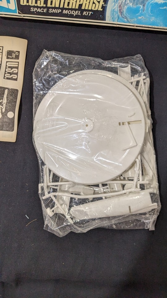Vintage AMT Star Trek USS Enterprise Space Ship Model Kits! S951! Lot ...
