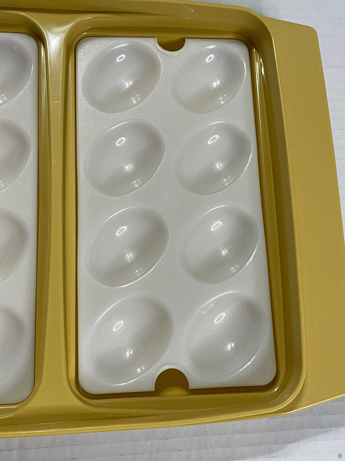 Tupperware Deviled Egg Carrier With Inserts And Lid Vintage Harvest ...