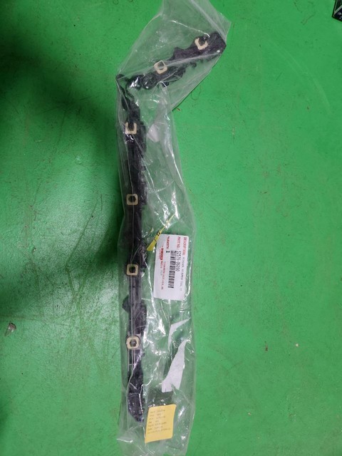 2012 2013 2014 Camry Rear Bumper Left Side Retainer OEM NEW 5257606090 ...