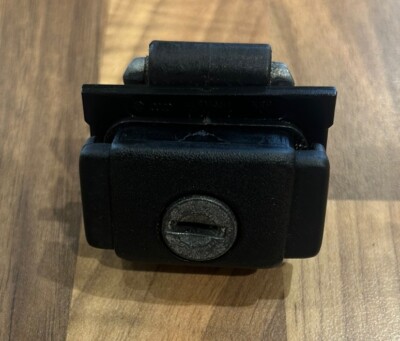 VOLKSWAGEN GOLF JETTA SCIROCCO MK2 GLOVEBOX LID CATCH LOCK 191857131 | eBay