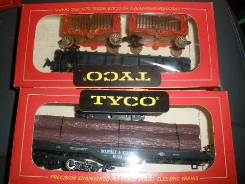 Lot of 9 TYCO Red Box Train Cars in Boxes | eBay