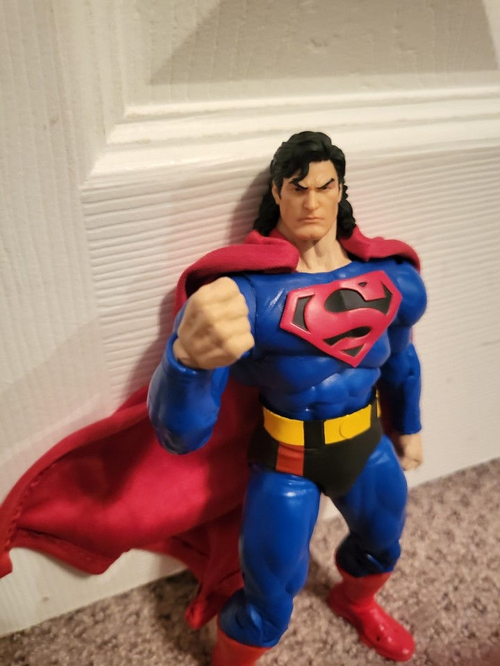 CUSTOM CREATIONS: DC McFARLANE MEZCO SUPERMAN OUR WORLDS AT WAR FIGURE ...