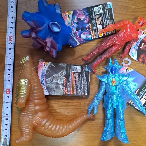 Ultraman Z Tiga Dyna Ultra Monster Series Breton Red King Etc. Prize ...