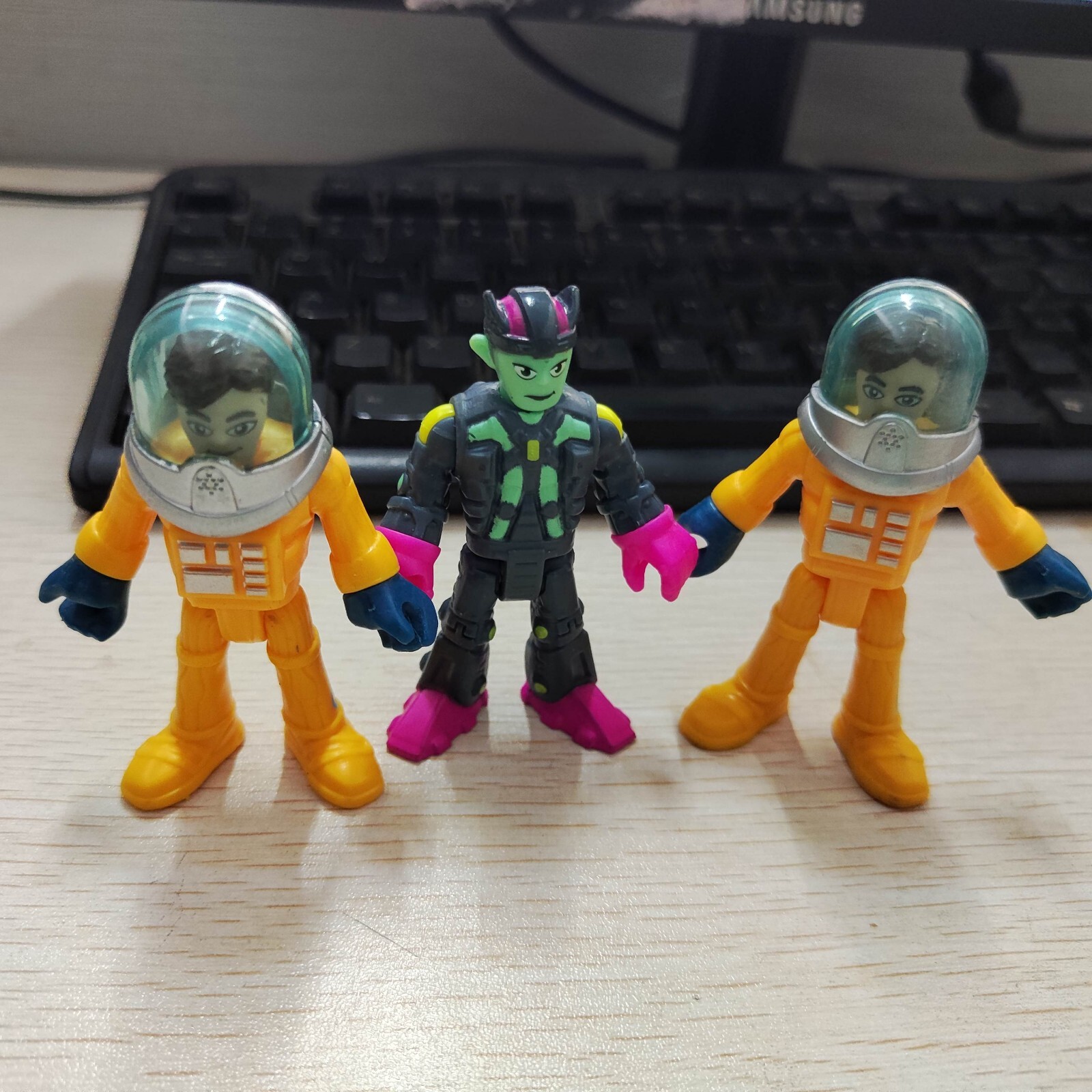 Lot of 3pcs Imaginext Space Alien Overlord & Space Man Astronaut Figure ...